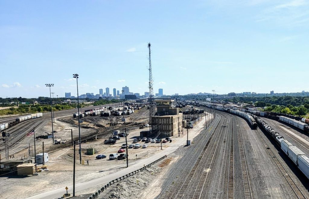 Everything You Need to Know About Railcar Switching – US Rail & Logistics